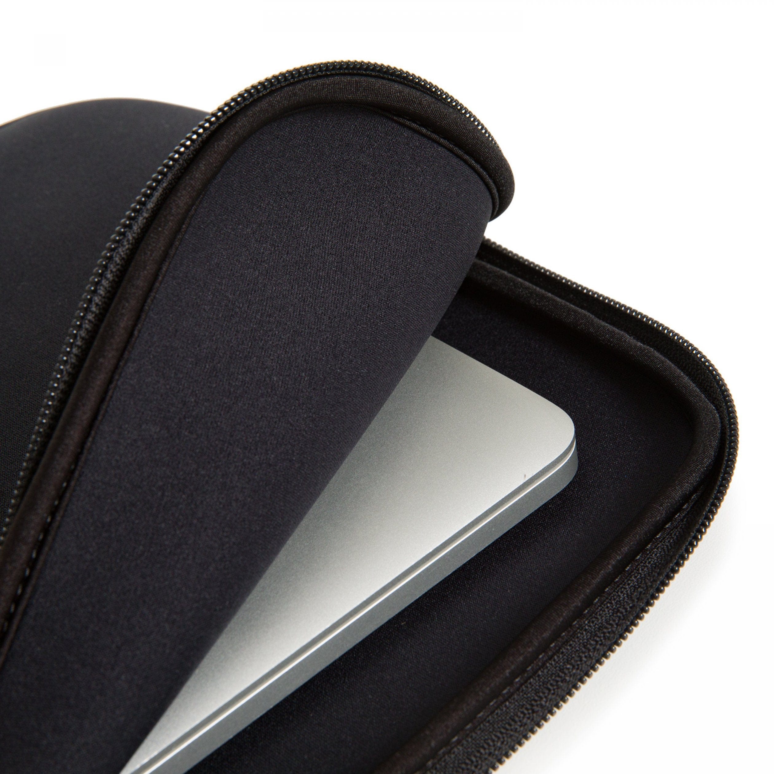 Order Eastpak-Blanket S-Small Laptop Sleeve-Black-EK0A5G3X008 Now ...