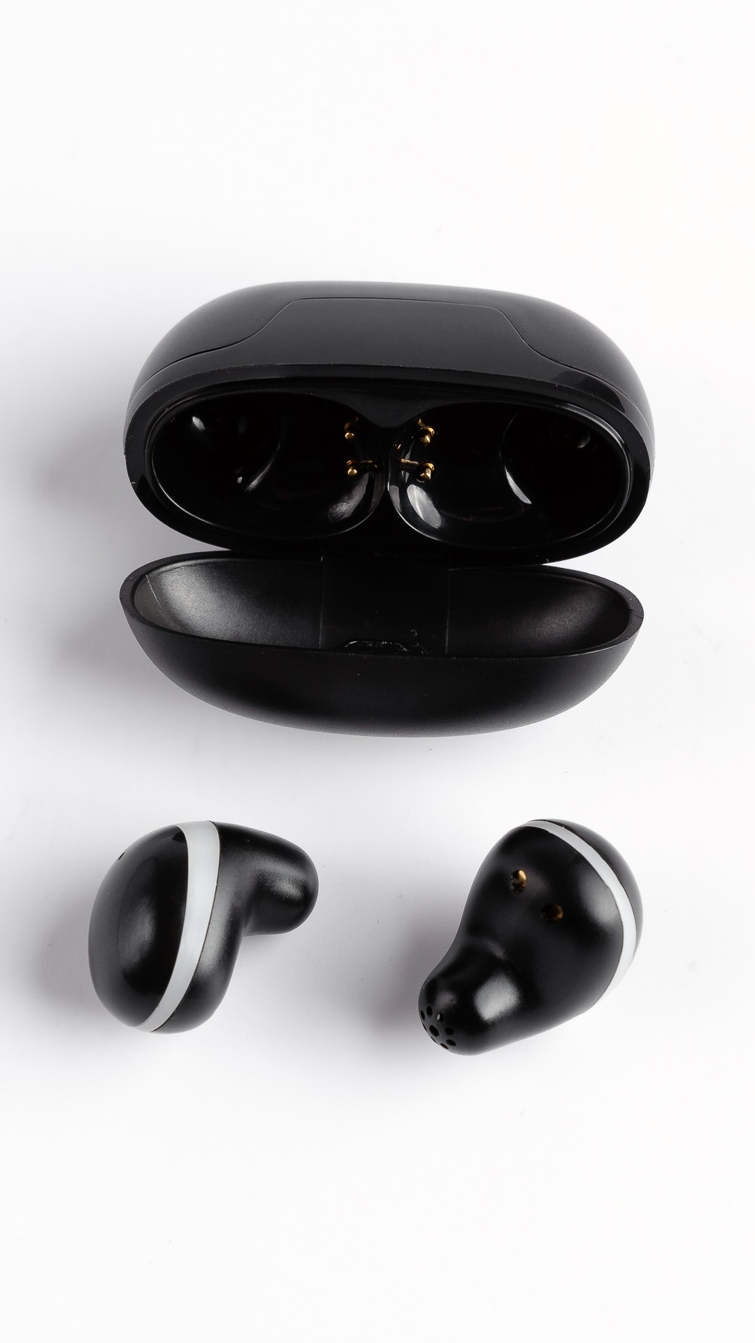 Order Green Lion Mini Pods - Black Now! | Jomla.ae