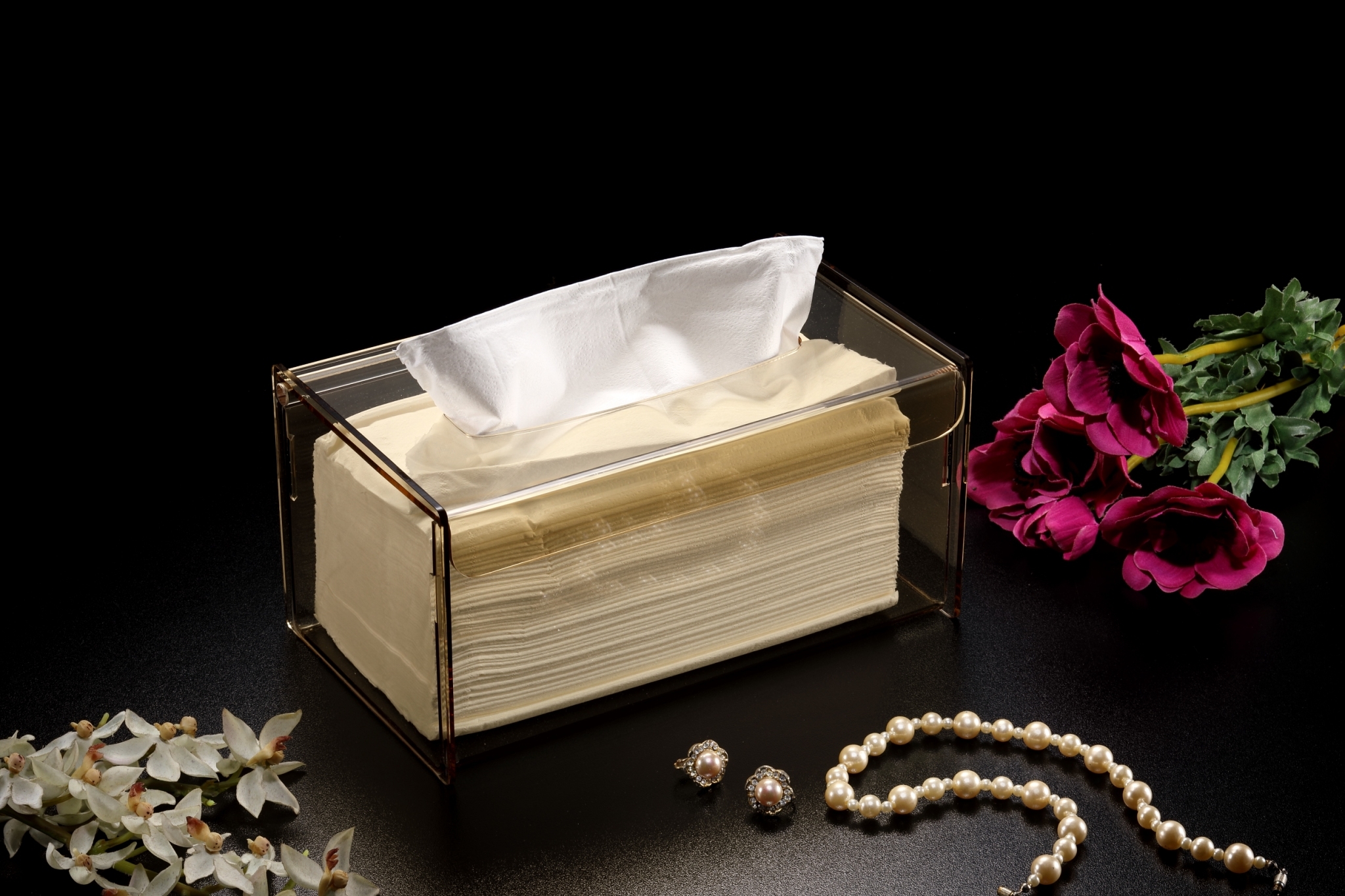 Order Vague Acrylic Long Tissue Box Brown Acrylic Now! | Jomla.ae