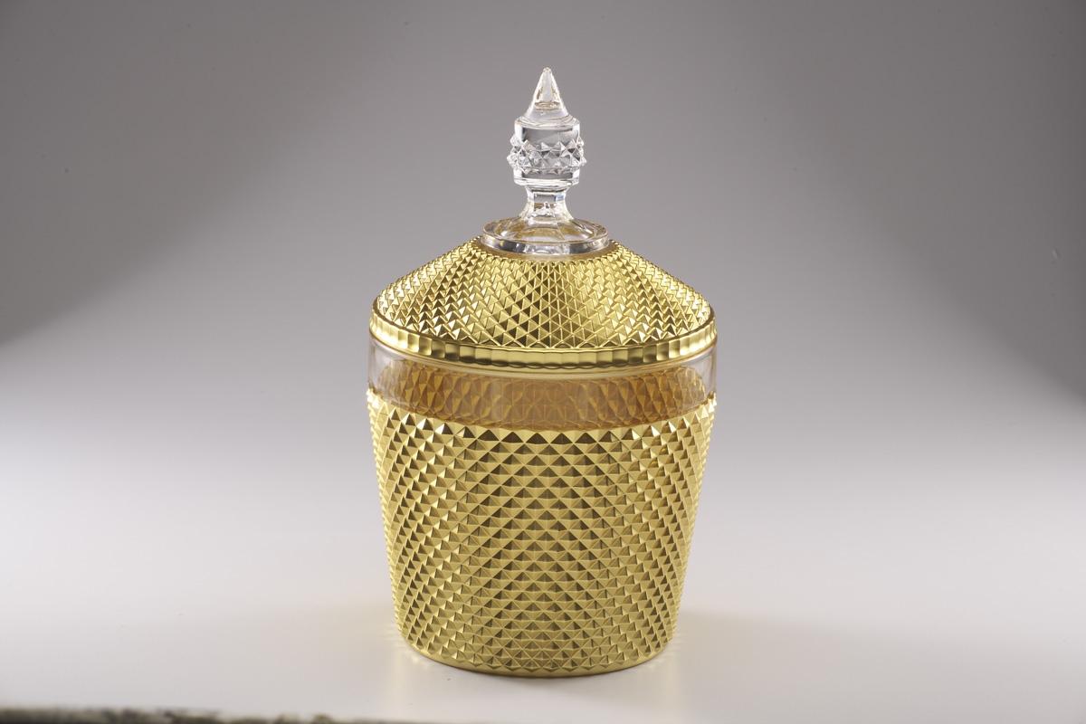 Order Vague Vague Golden Acrylic Diamond Bucket with Cover Now! | Jomla.ae