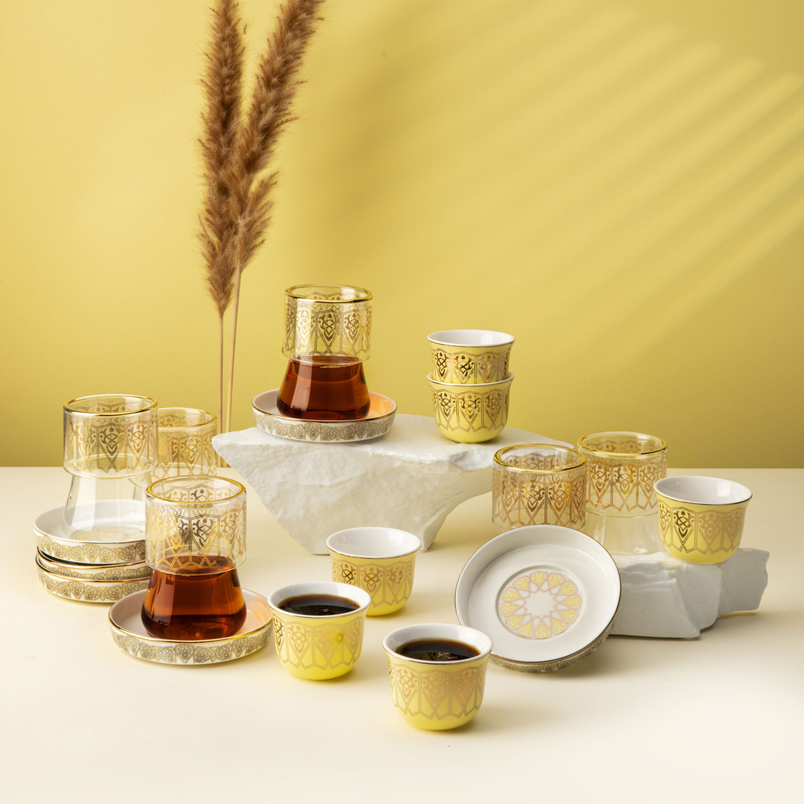 Otantik Misk Tea And Arabic Coffee Set 19Pcs 150ml - Yellow | Jomla.ae